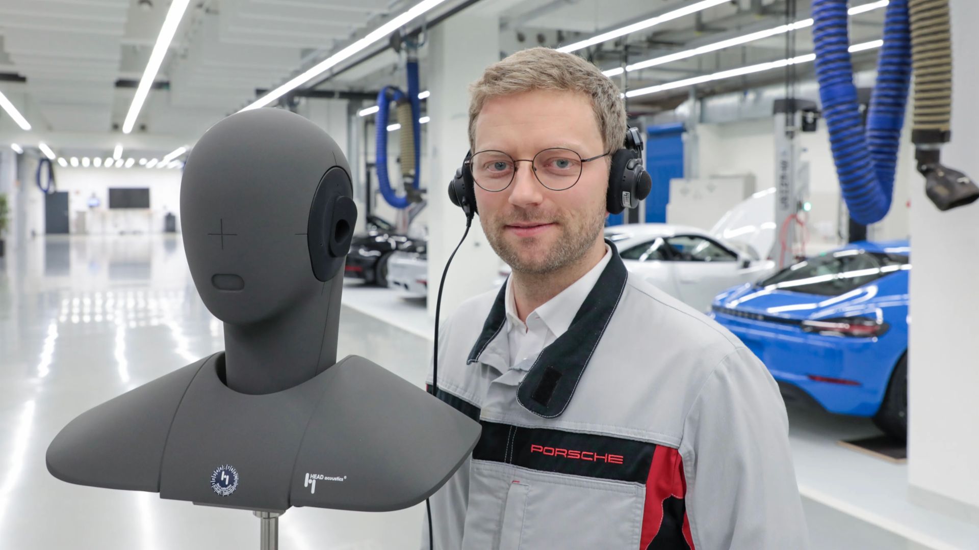 Sam, el nombre de la cabeza artificial que utiliza Porsche para su ...