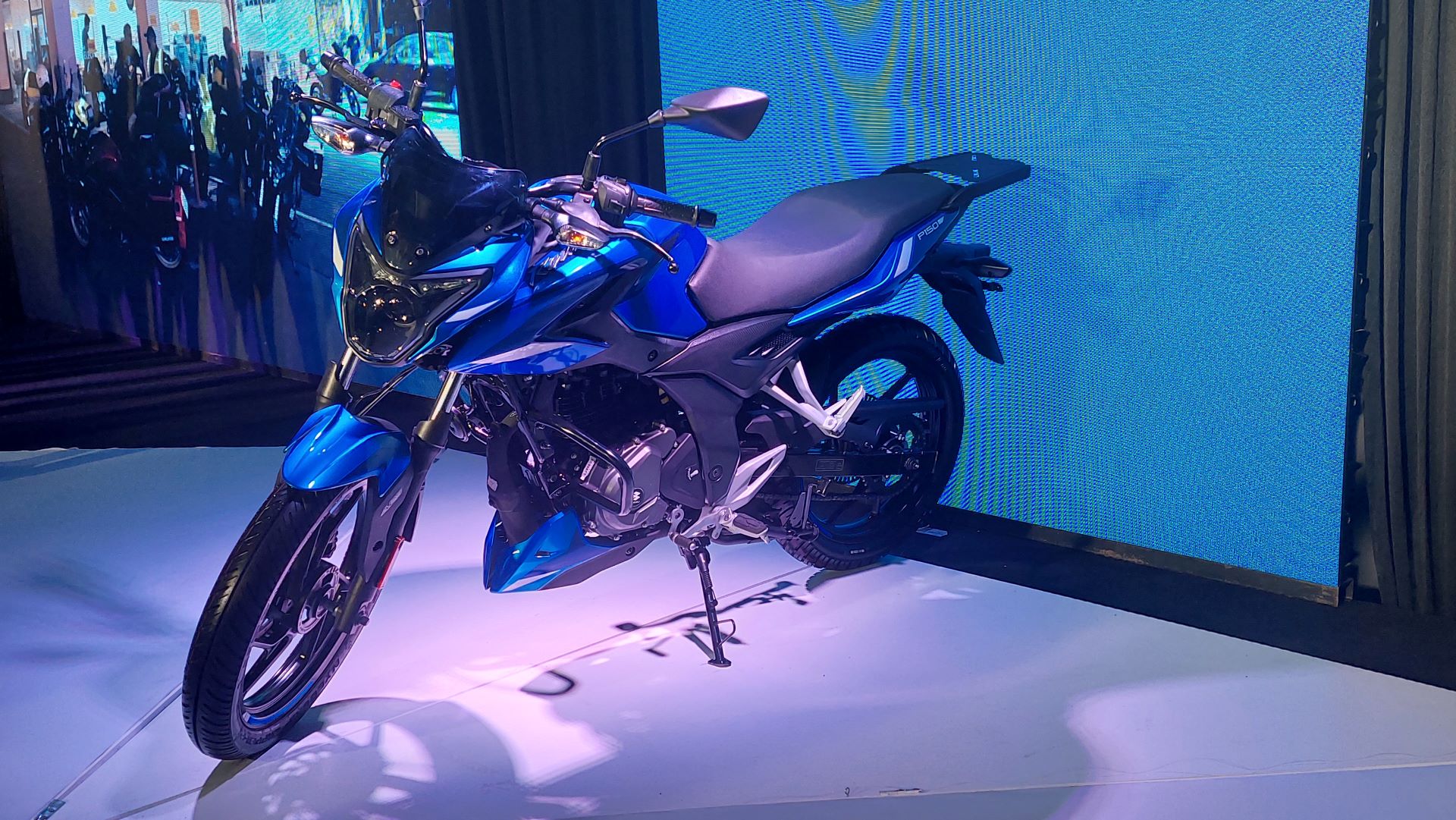 Bajaj revoluciona el mercado argentino con el lanzamiento de la Rouser ...